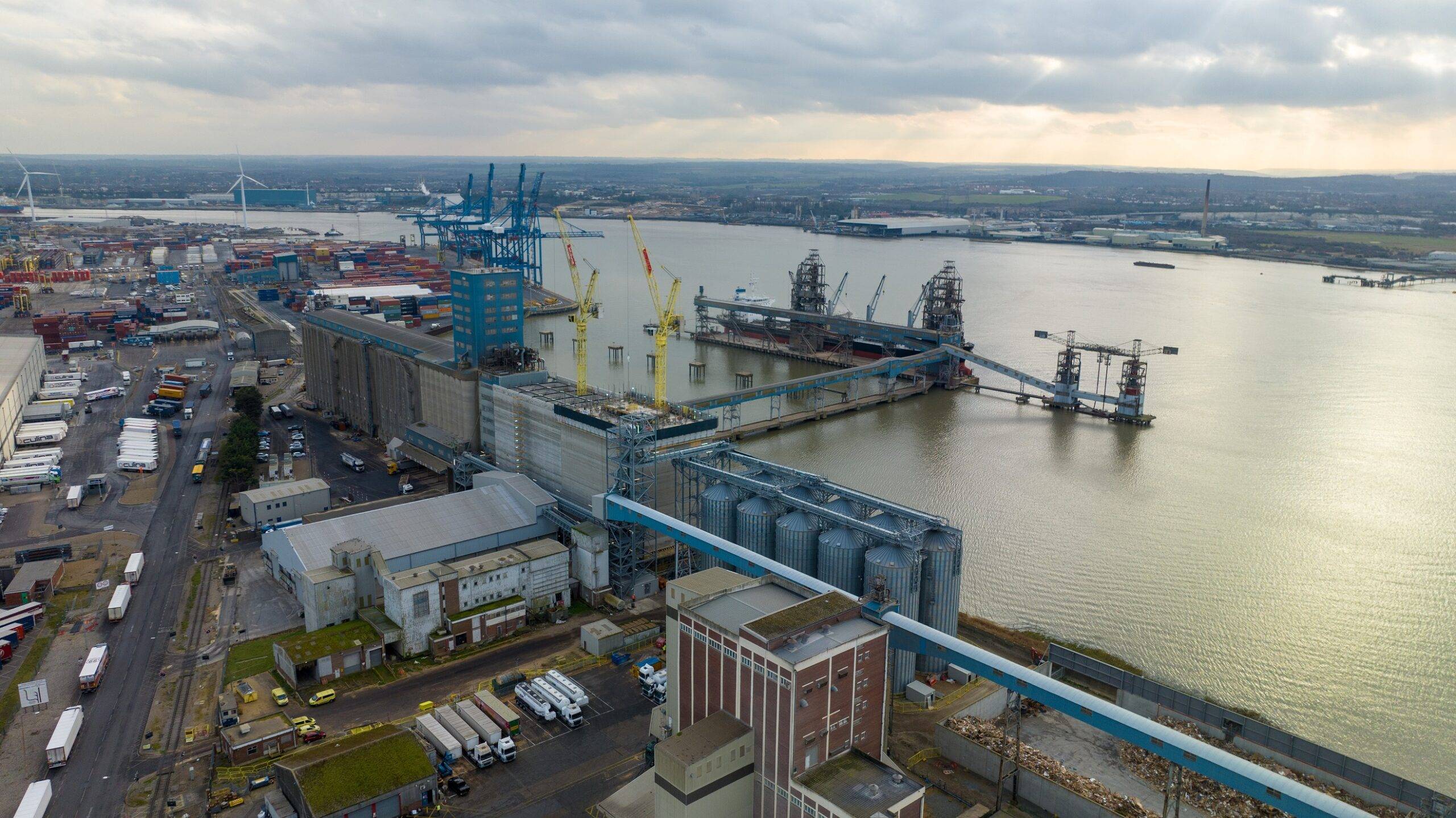 Concrete slip completed for Tilbury's new 34k tonne grain silo | Forth ...